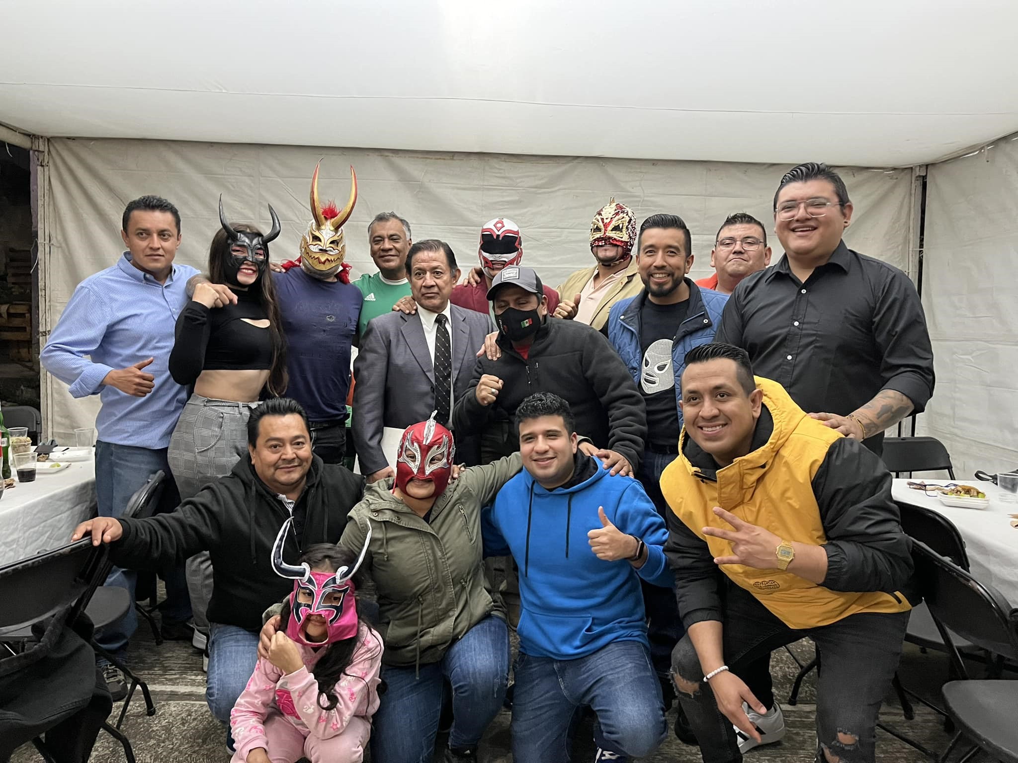 El Esquinero en emotiva convivencia - Diario Gráfico