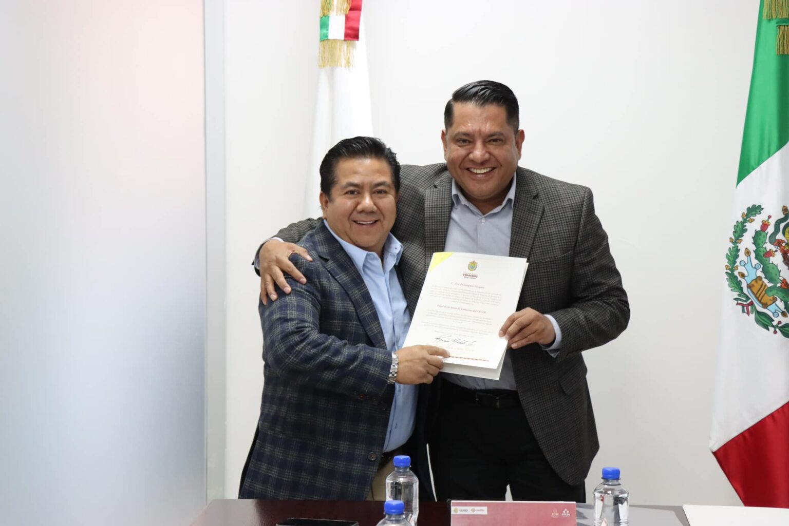 Eric Domínguez Vázquez recibe su nombramiento - Diario Gráfico